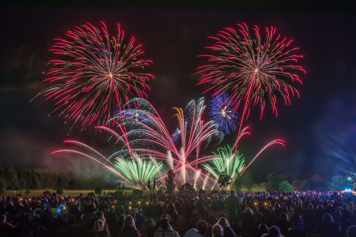 Fireworks and Drone Light Shows by UK leaders - DroneSwarm®